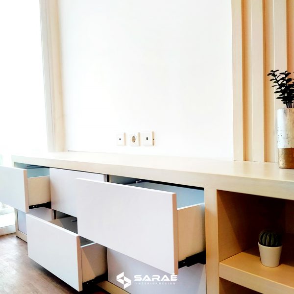 proyek interior backdrop tv & divan | sarae.id