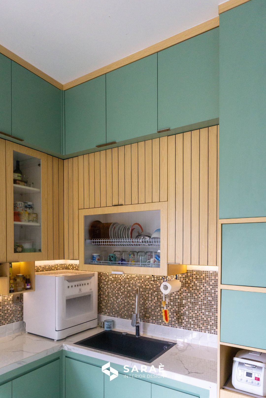Warna Unik dalam Desain Kitchen Set: Kunci untuk Menghindari Kebosanan ...